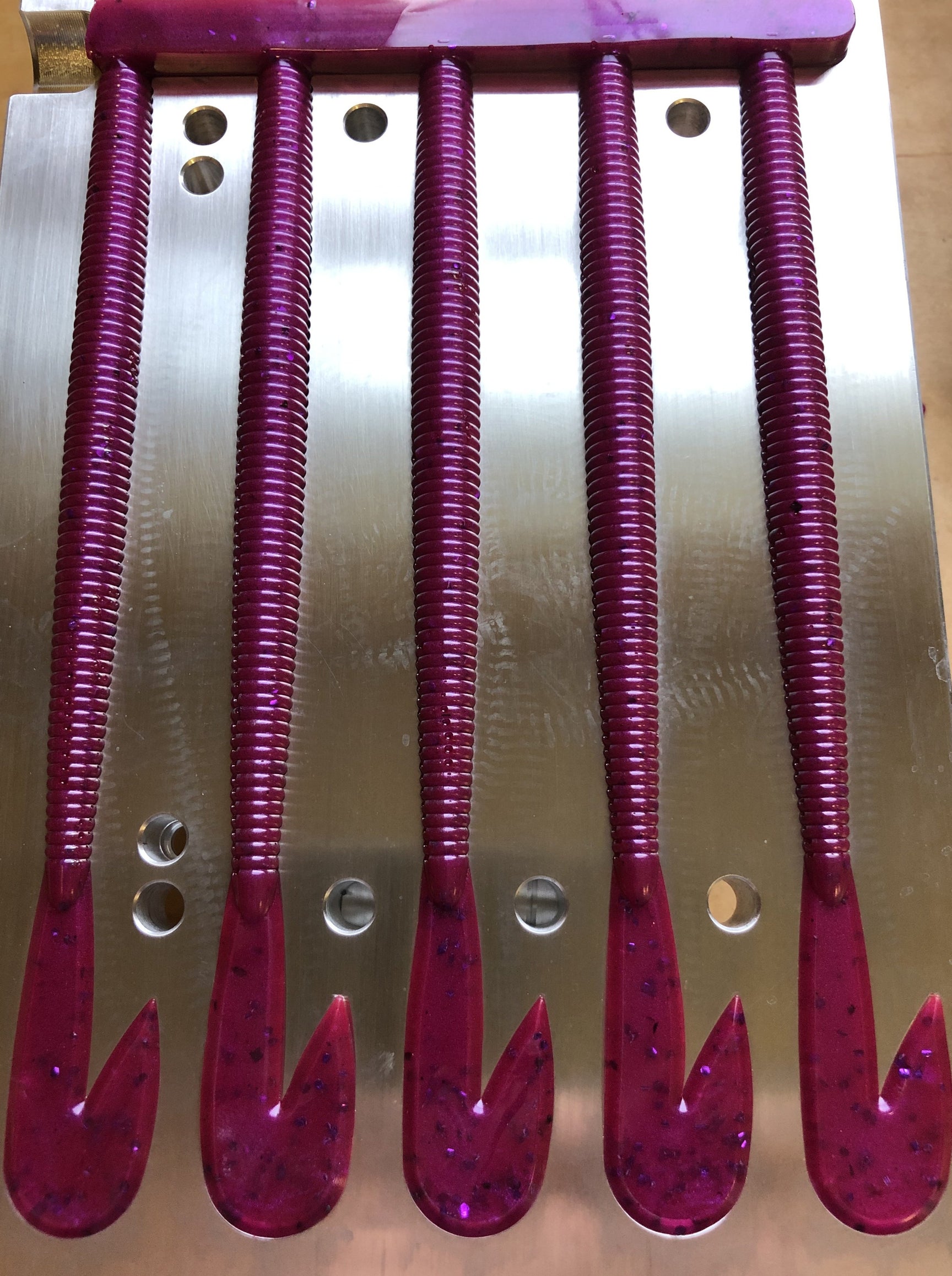 ULTRA SPEED MAG 7" – Hog Salad Bait Molds